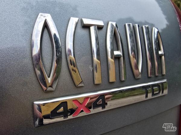 Skoda Octavia 2005 Viļņa vietnē Skoda Octavia 2005 Viļņa, ar dzinēja tilpumu 1.90 L un nobraukumu 276 tūkst. km par 1700 €, foto 10 vietnē AUTOMOTO.COM.LV