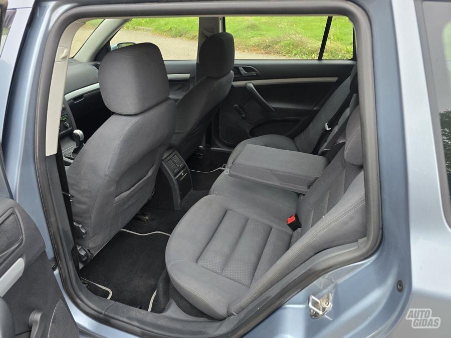 Skoda Octavia 2005 Viļņa, ar dzinēja tilpumu 1.90 L un nobraukumu 276 tūkst. km par 1700 €, foto 16 vietnē AUTOMOTO.COM.LV