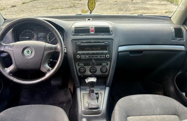 Шкода Октавия 2005 в Каунас на AUTOMOTO.COM.LV Шкода Октавия 2005 в Каунас, объемом двигателя 2.00 л и пробегом 415 тыс. км за 950 €, фото 6 на AUTOMOTO.COM.LV