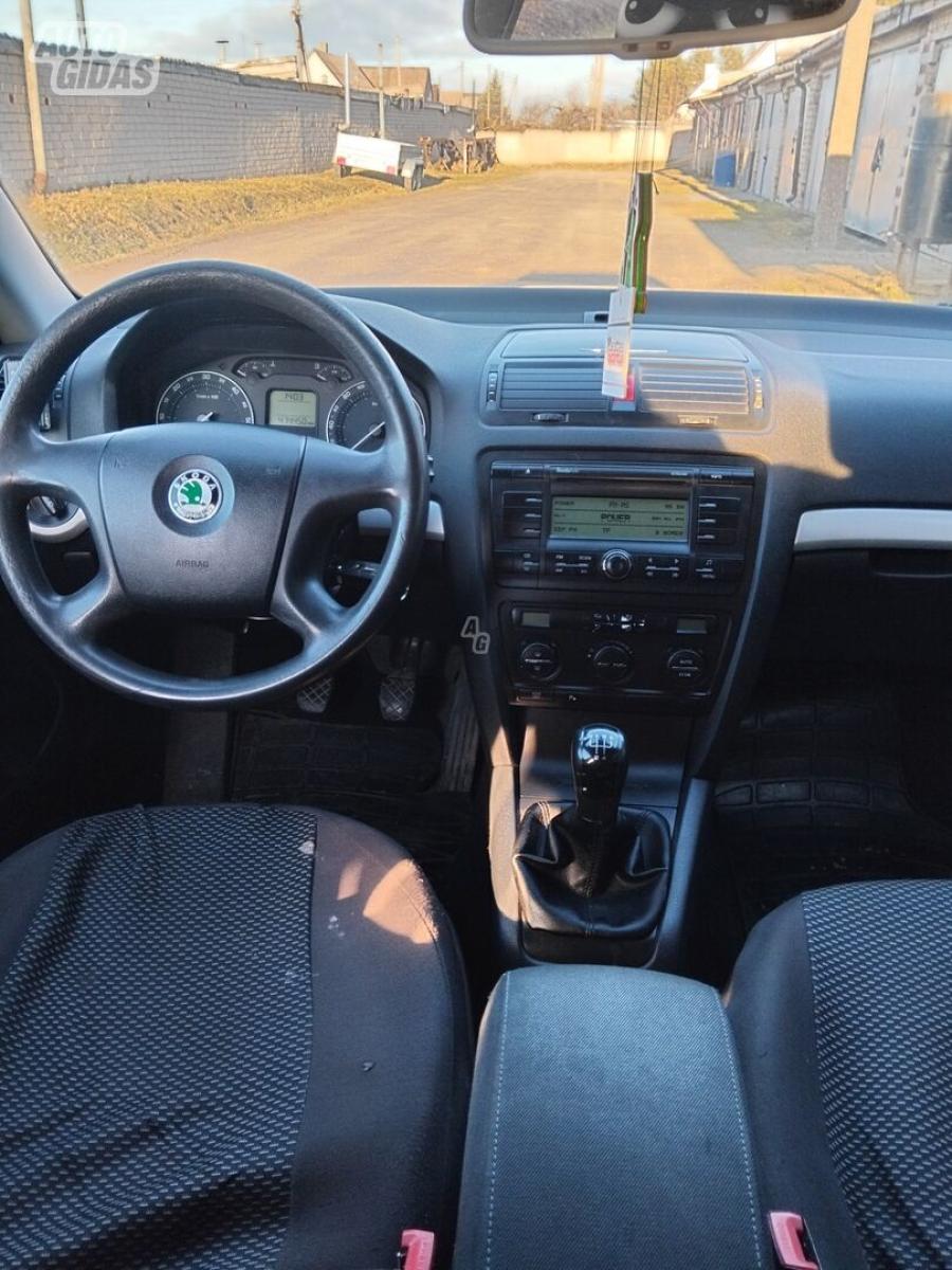Skoda Octavia 2006 Pakruojis, ar dzinēja tilpumu 1.90 L un nobraukumu 474 tūkst. km par 1600 €, foto 6 vietnē AUTOMOTO.COM.LV