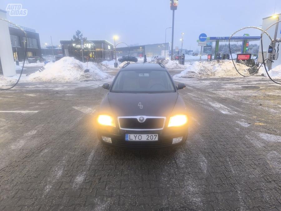 Skoda Octavia 2006 in Kaunas, with an engine capacity of 1.90 L and mileage of 380 thousand km for 1659 €, photo 10 on AUTOMOTO.COM.LV