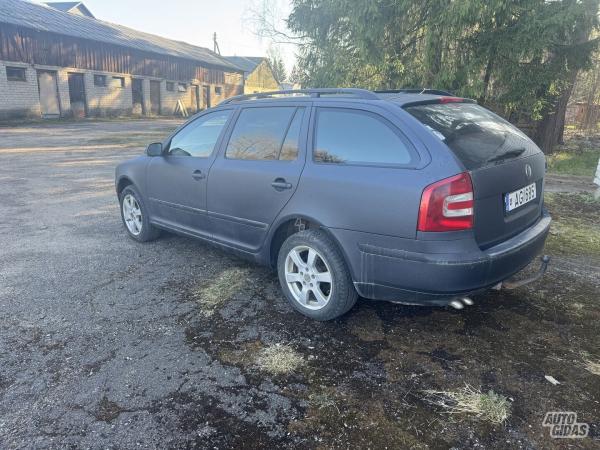 Skoda Octavia 2006 Viļņa, ar dzinēja tilpumu 1.90 L un nobraukumu 410 tūkst. km par 2500 €, foto 6 vietnē AUTOMOTO.COM.LV