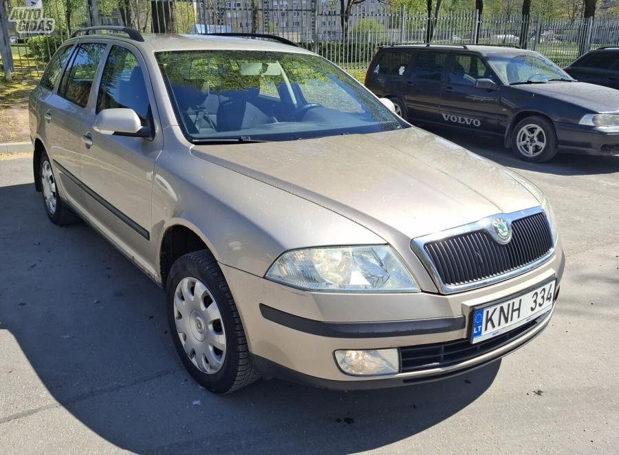 Шкода Октавия 2006 в Укмерге, объемом двигателя 1.60 л и пробегом 331 тыс. км за 1200 €, фото 1 на AUTOMOTO.COM.LV
