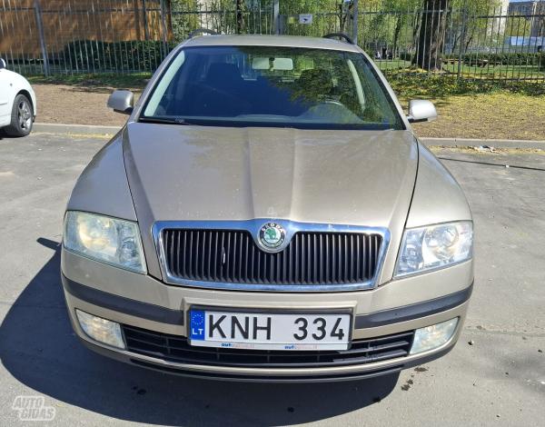 Шкода Октавия 2006 в Укмерге, объемом двигателя 1.60 л и пробегом 331 тыс. км за 1200 €, фото 2 на AUTOMOTO.COM.LV