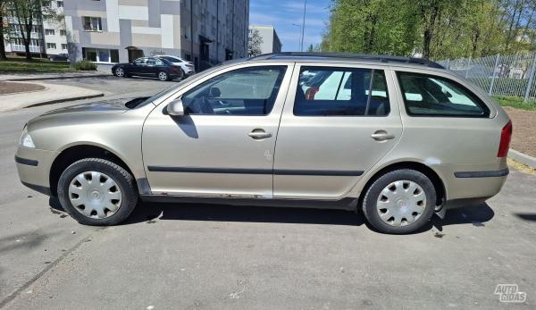 Шкода Октавия 2006 в Укмерге, объемом двигателя 1.60 л и пробегом 331 тыс. км за 1200 €, фото 5 на AUTOMOTO.COM.LV