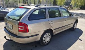 Шкода Октавия 2006 в Укмерге, объемом двигателя 1.60 л и пробегом 331 тыс. км за 1200 €, фото 9 на AUTOMOTO.COM.LV