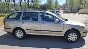 Шкода Октавия 2006 в Укмерге, объемом двигателя 1.60 л и пробегом 331 тыс. км за 1200 €, фото 10 на AUTOMOTO.COM.LV