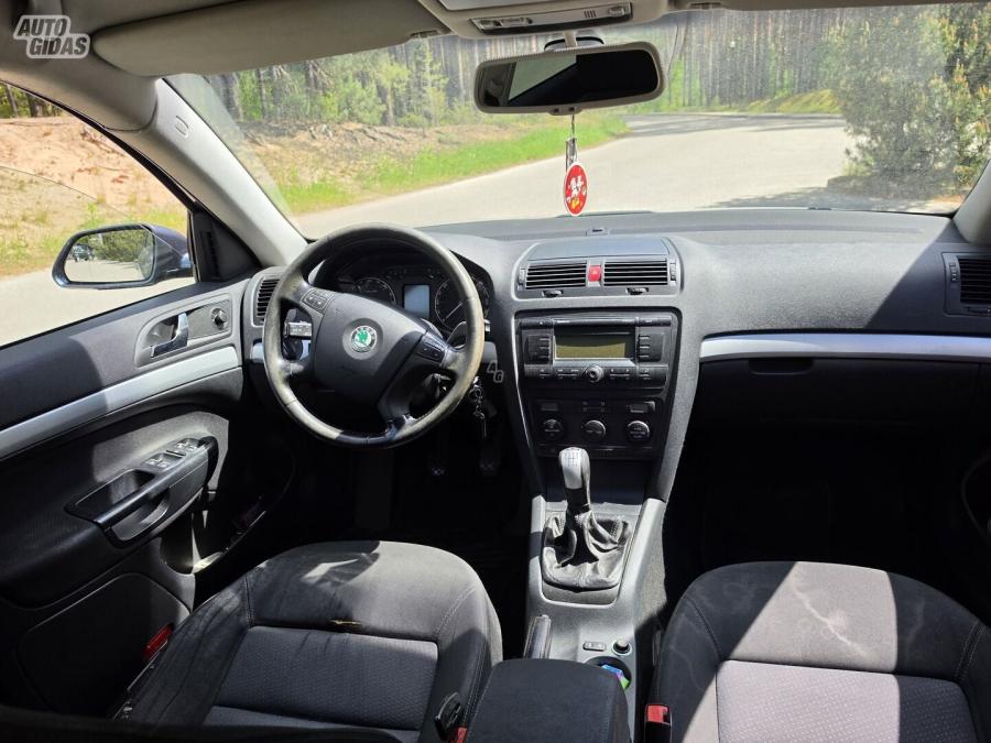 Skoda Octavia 2006 Varėna, ar dzinēja tilpumu 1.90 L un nobraukumu 435 tūkst. km par 850 €, foto 10 vietnē AUTOMOTO.COM.LV