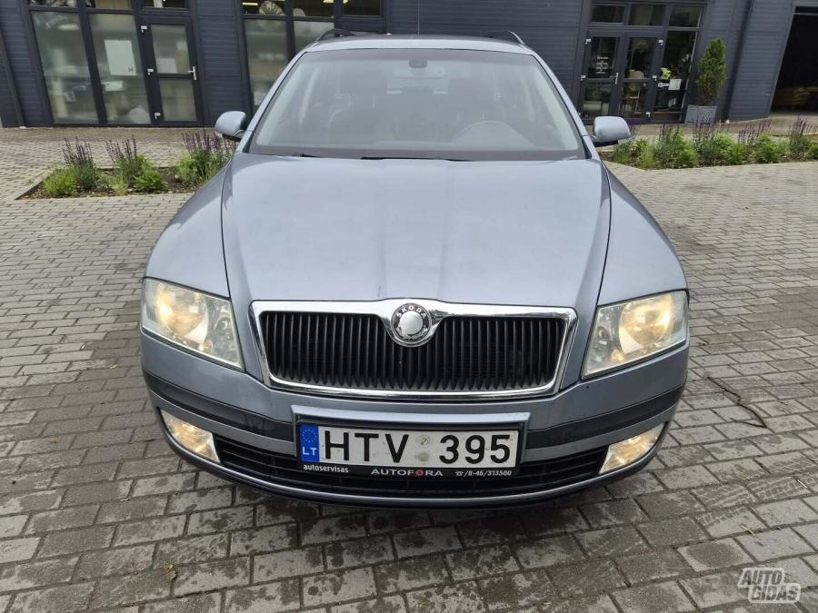 Skoda Octavia 2006 in Klaipeda, with an engine capacity of 2.00 L and mileage of 296 thousand km for 1450 €, photo 3 on AUTOMOTO.COM.LV