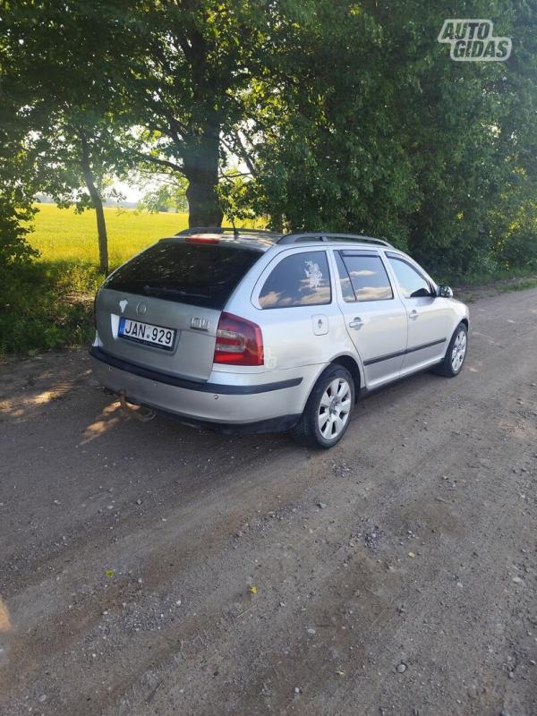 Skoda Octavia 2006 in Sakiai, with an engine capacity of 2.00 L and mileage of 268 thousand km for 750 €, photo 4 on AUTOMOTO.COM.LV