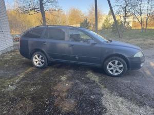 Skoda Octavia 2006 in Vilnius, with an engine capacity of 1.90 L and mileage of 41 thousand km for 2200 €, photo 5 on AUTOMOTO.COM.LV