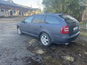 Skoda Octavia 2006 in Vilnius, with an engine capacity of 1.90 L and mileage of 41 thousand km for 2200 €, photo 7 on AUTOMOTO.COM.LV
