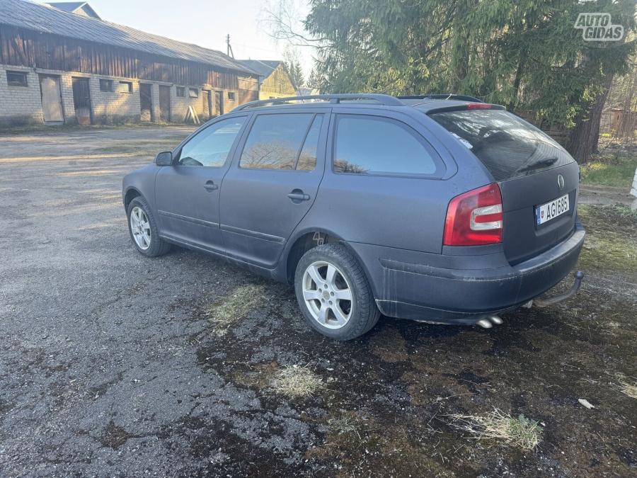 Skoda Octavia 2006 in Vilnius, with an engine capacity of 1.90 L and mileage of 41 thousand km for 2200 €, photo 7 on AUTOMOTO.COM.LV