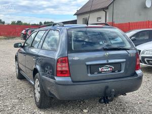 Skoda Octavia 2006 in Pabrade, with an engine capacity of 1.90 L and mileage of 283 thousand km for 2499 €, photo 6 on AUTOMOTO.COM.LV