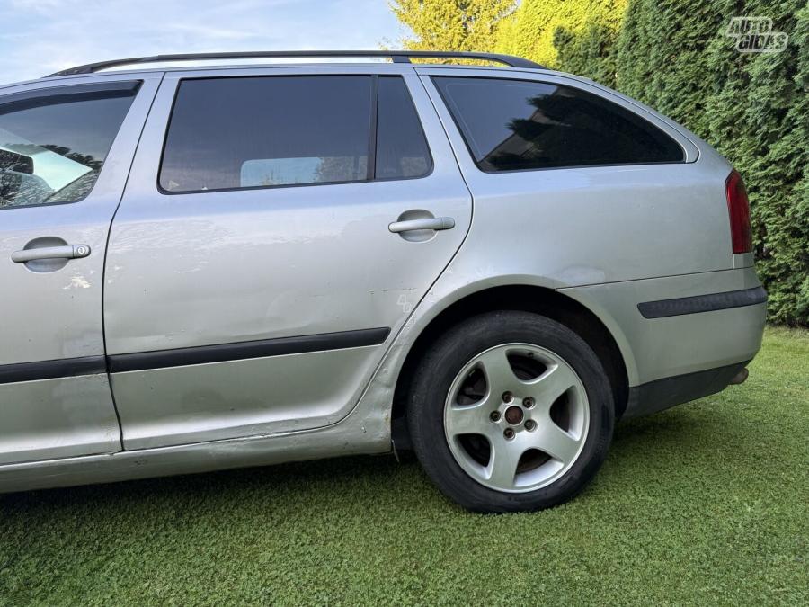 Skoda Octavia 2006 in Utena, with an engine capacity of 2.00 L and mileage of 350 thousand km for 1250 €, photo 5 on AUTOMOTO.COM.LV