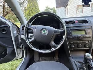 Skoda Octavia 2006 Utena, ar dzinēja tilpumu 2.00 L un nobraukumu 342 tūkst. km par 1250 €, foto 17 vietnē AUTOMOTO.COM.LV