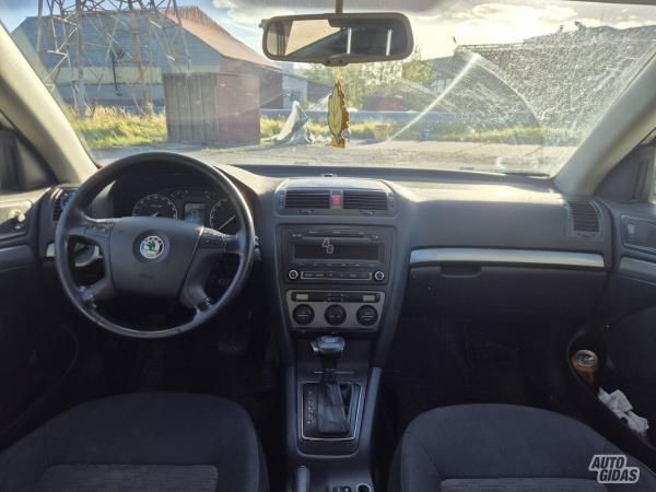 Skoda Octavia 2006 Kauņa vietnē Skoda Octavia 2006 Kauņa, ar dzinēja tilpumu 2.00 L un nobraukumu 415 tūkst. km par 950 €, foto 10 vietnē AUTOMOTO.COM.LV