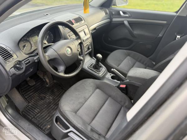 Skoda Octavia 2006 in Klaipeda, with an engine capacity of 1.90 L and mileage of 311 thousand km for 890 €, photo 8 on AUTOMOTO.COM.LV