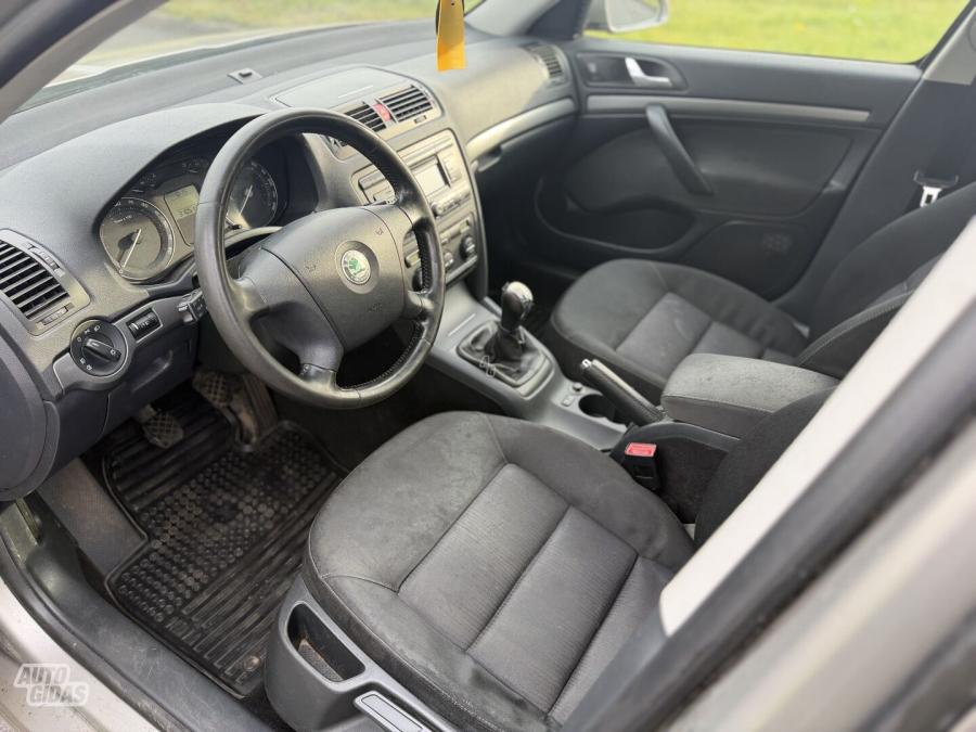 Skoda Octavia 2006 Klaipėda, ar dzinēja tilpumu 1.90 L un nobraukumu 311 tūkst. km par 890 €, foto 8 vietnē AUTOMOTO.COM.LV