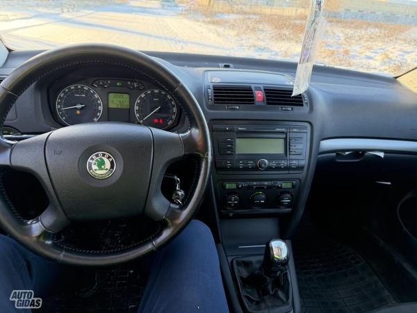 Skoda Octavia 2007 Šauļi, ar dzinēja tilpumu 2.00 L un nobraukumu 360 tūkst. km par 1400 €, foto 9 vietnē AUTOMOTO.COM.LV