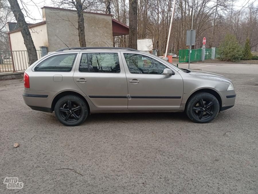 Skoda Octavia 2007 in Vilnius, with an engine capacity of 2.00 L and mileage of 279 thousand km for 1950 €, photo 8 on AUTOMOTO.COM.LV