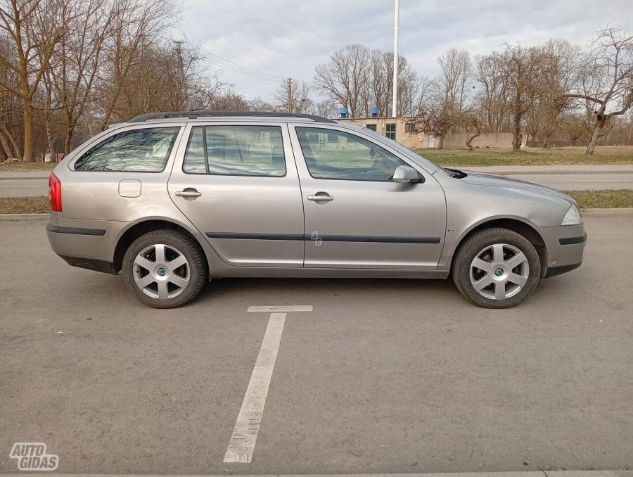 Skoda Octavia 2007 in Vilnius, with an engine capacity of 2.00 L and mileage of 278 thousand km for 1950 €, photo 9 on AUTOMOTO.COM.LV