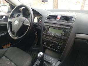 Skoda Octavia 2007 in Vilnius, with an engine capacity of 2.00 L and mileage of 278 thousand km for 1950 €, photo 13 on AUTOMOTO.COM.LV