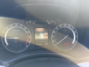 Skoda Octavia 2007 in Marijampole, with an engine capacity of 2.00 L and mileage of 227 thousand km for 1850 €, photo 13 on AUTOMOTO.COM.LV