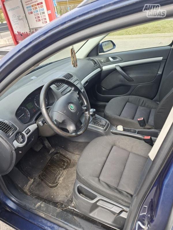 Skoda Octavia 2007 Šilalė vietnē Skoda Octavia 2007 Šilalė, ar dzinēja tilpumu 1.90 L un nobraukumu 300 tūkst. km par 500 €, foto 8 vietnē AUTOMOTO.COM.LV