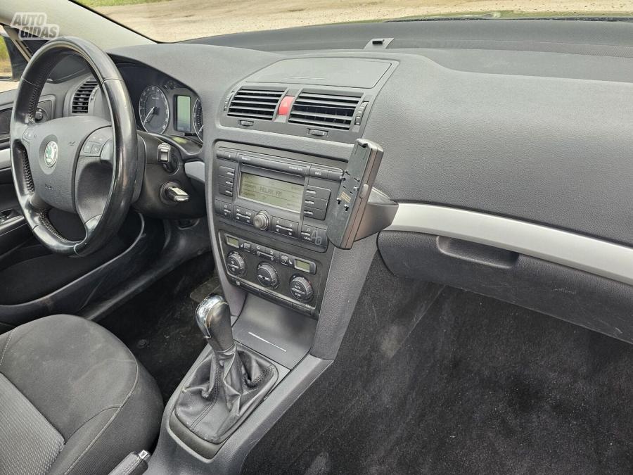 Skoda Octavia 2007 in Vilnius, with an engine capacity of 2.00 L and mileage of 350 thousand km for 2650 €, photo 12 on AUTOMOTO.COM.LV