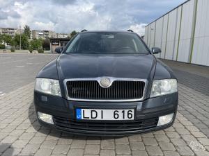 Skoda Octavia 2007 in Raseiniai, with an engine capacity of 2.00 L and mileage of 250 thousand km for 1650 €, photo 8 on AUTOMOTO.COM.LV