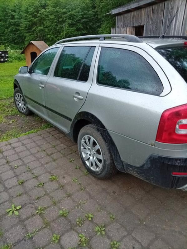 Skoda Octavia 2007 Tallina, ar dzinēja tilpumu 0.00 L un nobraukumu 528 tūkst. km par 1500 €, foto 7 vietnē AUTOMOTO.COM.LV