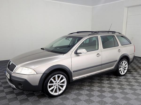 Skoda Octavia 2007 in Tallinn, with an engine capacity of 2.00 L and mileage of 416 thousand km for 1099 €, photo 2 on AUTOMOTO.COM.LV