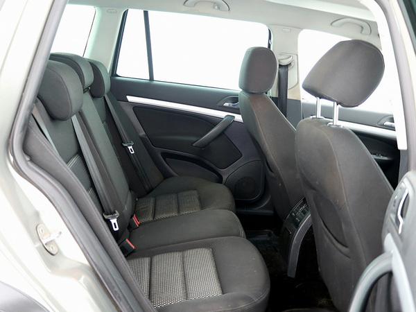 Skoda Octavia 2007 in Tallinn, with an engine capacity of 2.00 L and mileage of 416 thousand km for 1099 €, photo 7 on AUTOMOTO.COM.LV