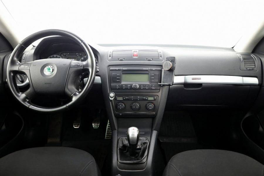 Skoda Octavia 2007 Tallina, ar dzinēja tilpumu 2.00 L un nobraukumu 416 tūkst. km par 1099 €, foto 15 vietnē AUTOMOTO.COM.LV