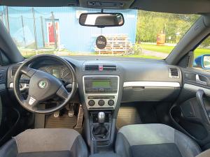 Skoda Octavia 2007 Pērnava, ar dzinēja tilpumu 2.00 L un nobraukumu 316 tūkst. km par 2499 €, foto 7 vietnē AUTOMOTO.COM.LV
