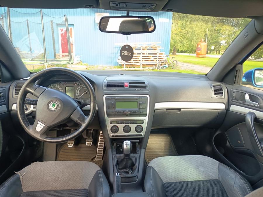 Skoda Octavia 2007 Pērnava, ar dzinēja tilpumu 2.00 L un nobraukumu 316 tūkst. km par 2499 €, foto 15 vietnē AUTOMOTO.COM.LV