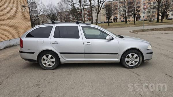 Skoda Octavia 2008 in Limbazi, with an engine capacity of 2.00 L and mileage of 272 thousand km for 1950 €, photo 4 on AUTOMOTO.COM.LV