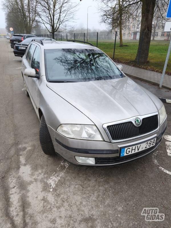 Skoda Octavia 2008 in Siauliai, with an engine capacity of 1.90 L and mileage of 300 thousand km for 1100 €, photo 1 on AUTOMOTO.COM.LV