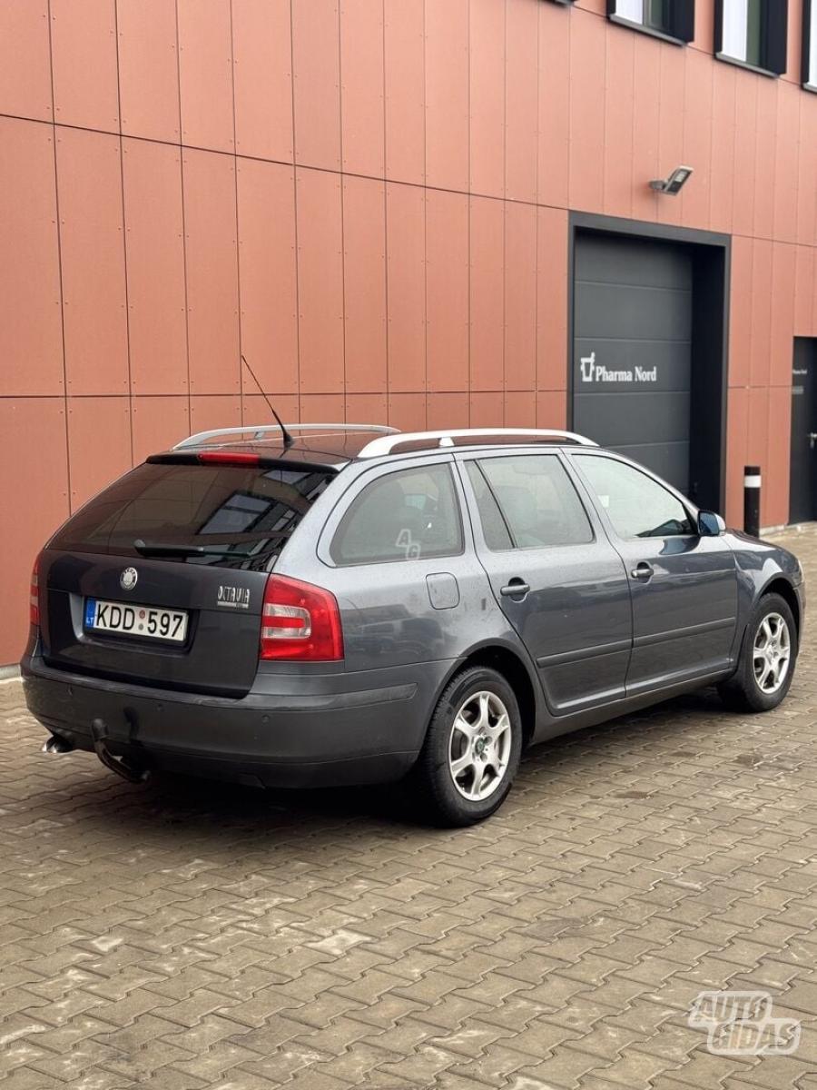 Skoda Octavia 2008 in Vilnius, with an engine capacity of 2.00 L and mileage of 300 thousand km for 1950 €, photo 4 on AUTOMOTO.COM.LV
