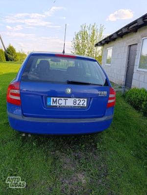 Skoda Octavia 2008 in Vilnius, with an engine capacity of 1.90 L and mileage of 307 thousand km for 2800 €, photo 3 on AUTOMOTO.COM.LV