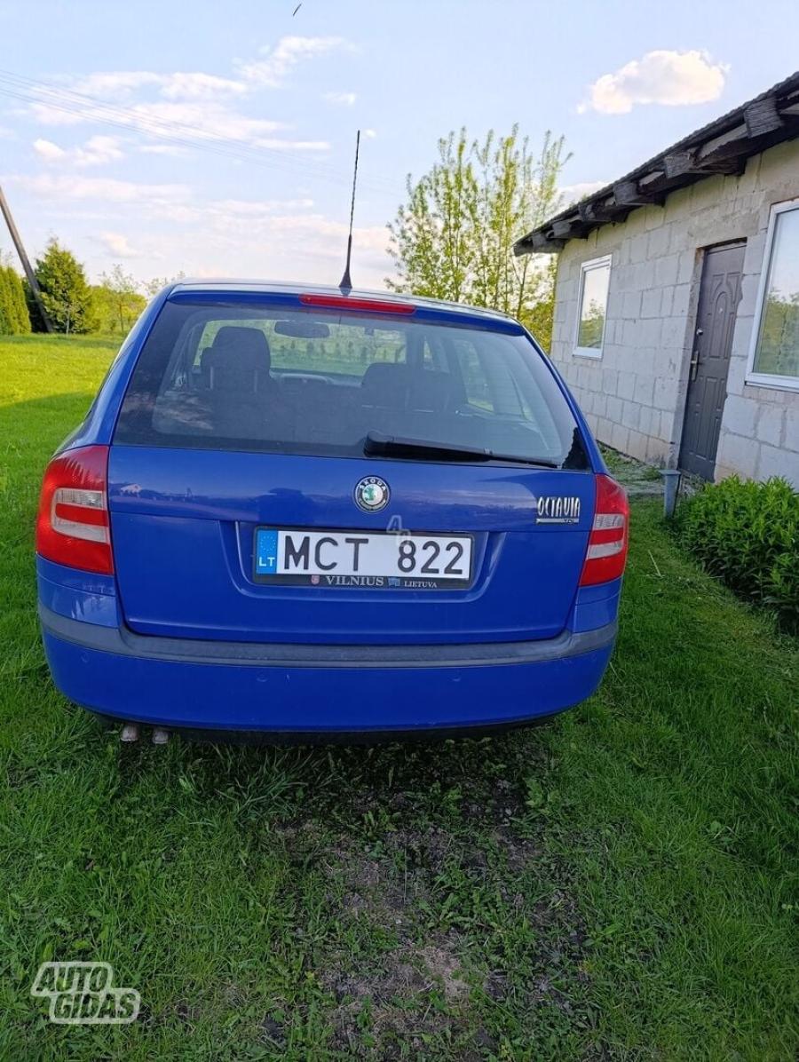 Skoda Octavia 2008 in Vilnius, with an engine capacity of 1.90 L and mileage of 307 thousand km for 2800 €, photo 3 on AUTOMOTO.COM.LV