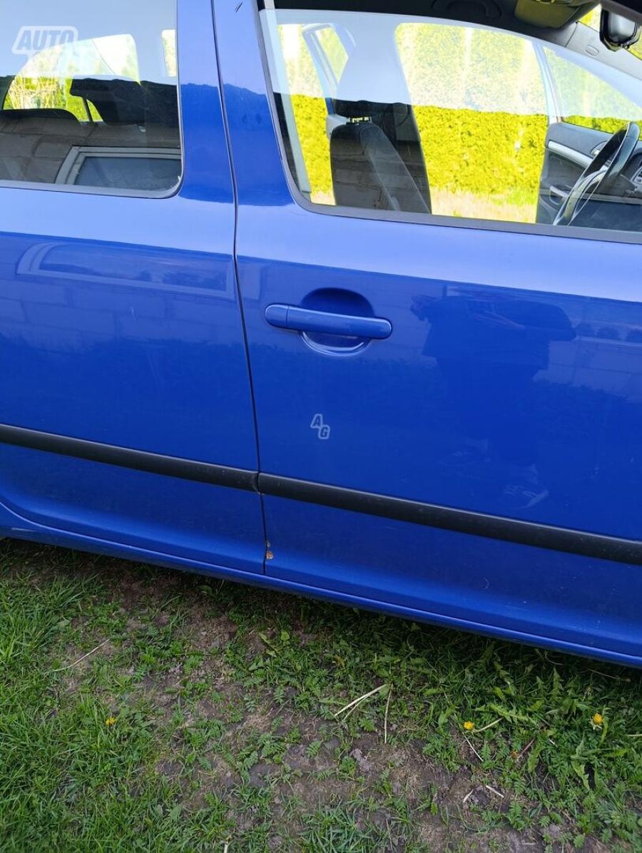 Skoda Octavia 2008 in Vilnius, with an engine capacity of 1.90 L and mileage of 307 thousand km for 2800 €, photo 12 on AUTOMOTO.COM.LV