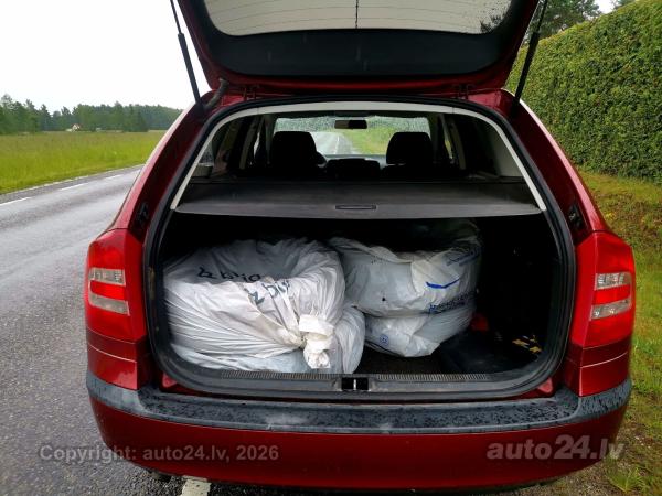 Skoda Octavia 2008 in Tartu, with an engine capacity of 1.60 L and mileage of 320 thousand km for 1250 €, photo 7 on AUTOMOTO.COM.LV