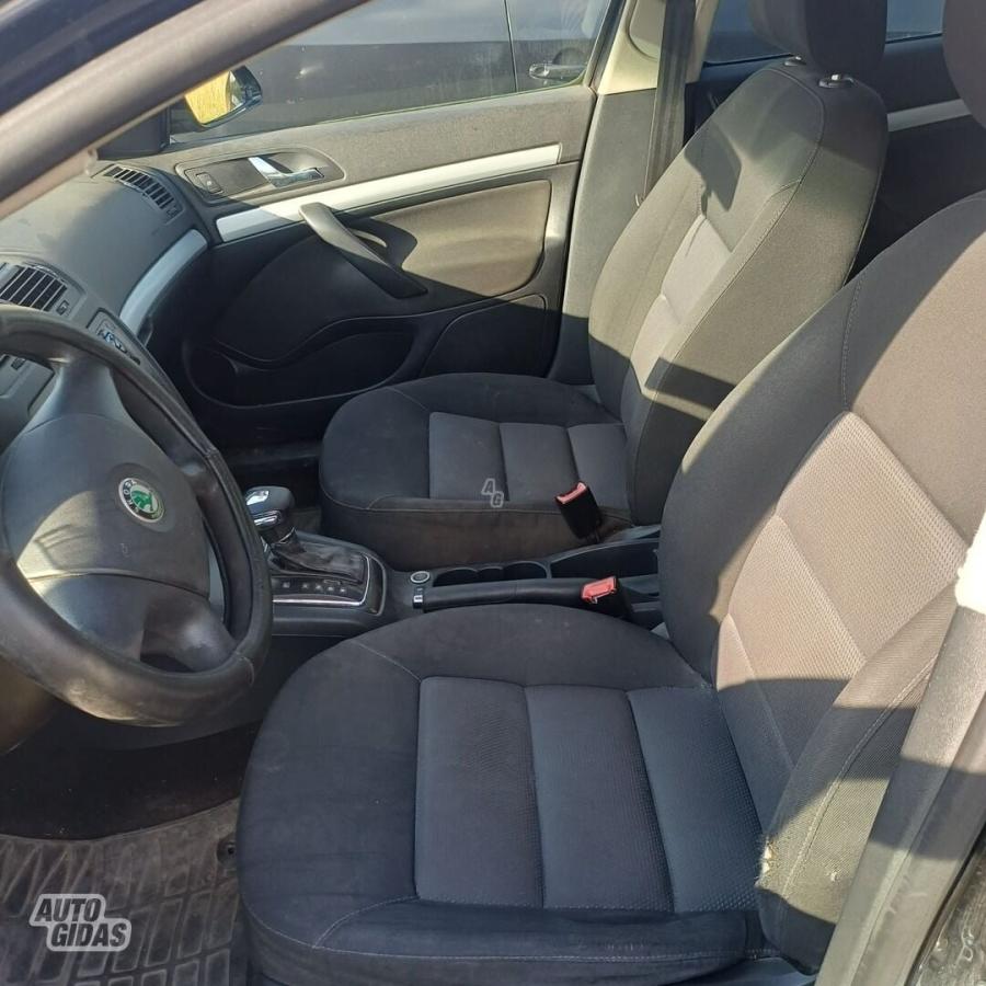Skoda Octavia 2008 Pakruojis, ar dzinēja tilpumu 2.00 L un nobraukumu 445 tūkst. km par 999 €, foto 6 vietnē AUTOMOTO.COM.LV
