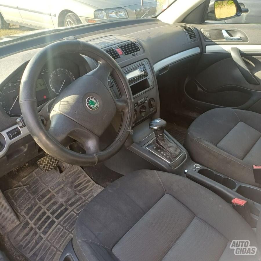 Skoda Octavia 2008 Pakruojis, ar dzinēja tilpumu 2.00 L un nobraukumu 445 tūkst. km par 999 €, foto 7 vietnē AUTOMOTO.COM.LV