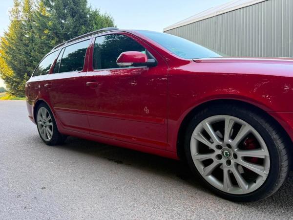 Skoda Octavia 2008 Viļņa vietnē Skoda Octavia 2008 Viļņa, ar dzinēja tilpumu 2.00 L un nobraukumu 268 tūkst. km par 3950 €, foto 4 vietnē AUTOMOTO.COM.LV