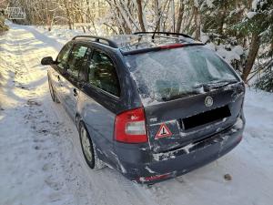 Skoda Octavia 2009 in Vilnius, with an engine capacity of 1.60 L and mileage of 267 thousand km for 4000 €, photo 4 on AUTOMOTO.COM.LV