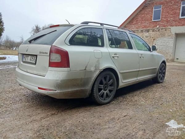 Skoda Octavia 2009 in Vilnius, with an engine capacity of 1.90 L and mileage of 393 thousand km for 1650 €, photo 5 on AUTOMOTO.COM.LV