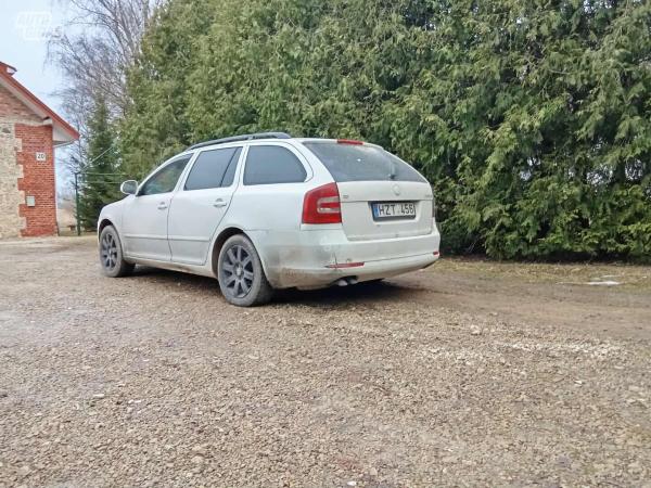 Skoda Octavia 2009 in Vilnius, with an engine capacity of 1.90 L and mileage of 393 thousand km for 1650 €, photo 8 on AUTOMOTO.COM.LV